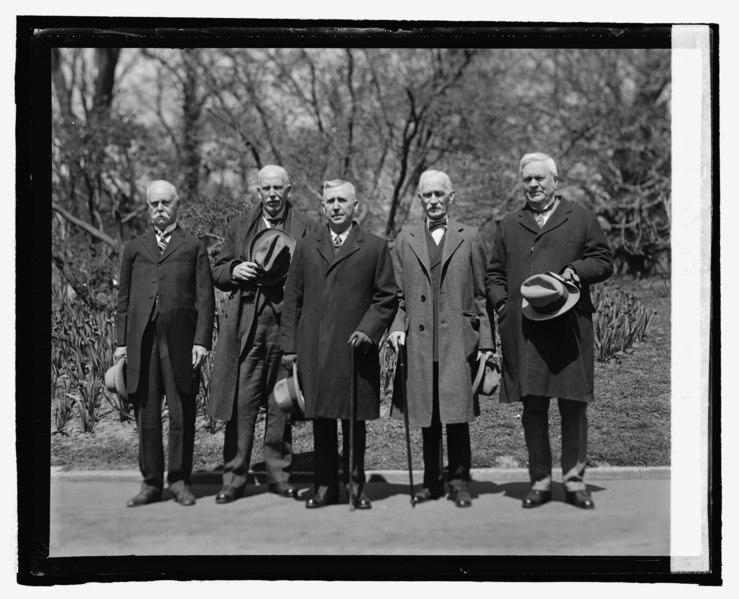 International_Joint_Commission_at_W.H.,_4-7-25_LCCN2016839643.tif ...
