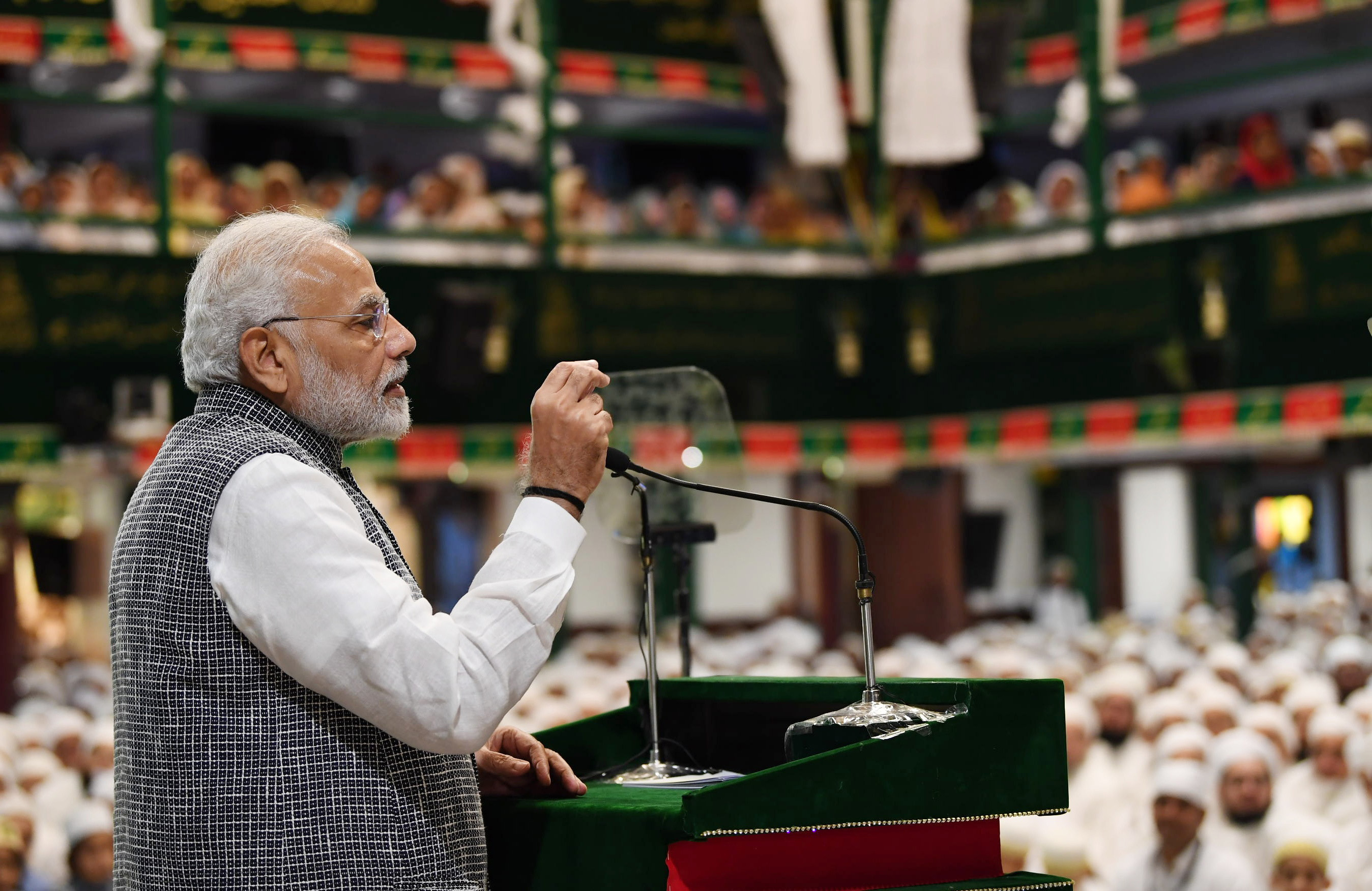 The_Prime_Minister,_Shri_Narendra_Modi_addressing_the_Dawoodi_Bohra ...